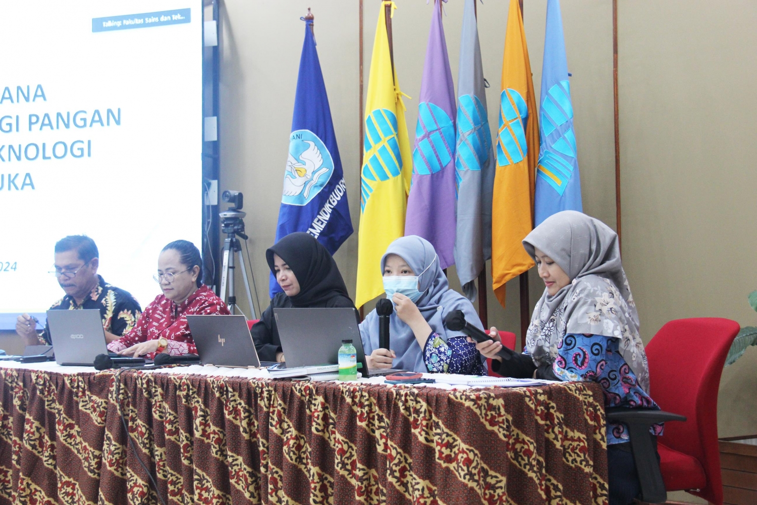 Fakultas Sains dan Teknologi Universitas Terbuka melakukan Kegiatan Workshop Rapat Tinjauan ...